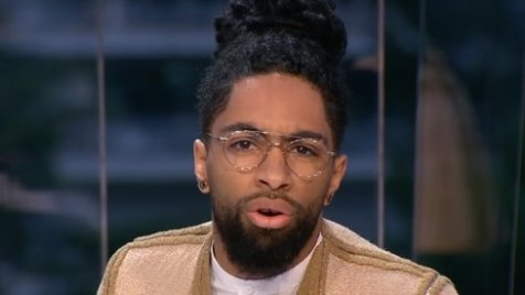 "L'avantage d'épouser sa belle fille"... L'humoriste Fary met les pieds ...